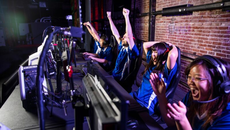 Esports Rising: What Makes Competitive Gaming a Global Phenomenon ...